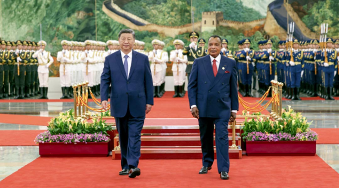 L'AFRIQUE PRESENTE, PAR LE CONGO ET LE ZIMBABWE, A L'HISTORIQUE DEFILE ...